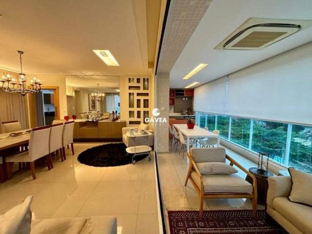 Apartamento à venda no Embaré em Santos