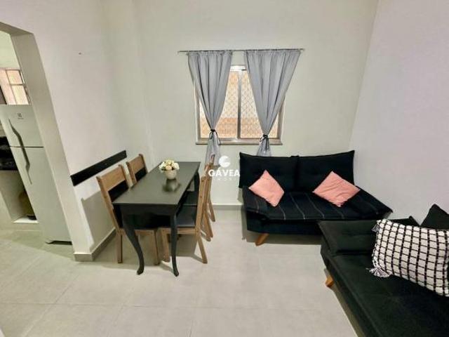 Apartamento à venda no Embaré em Santos