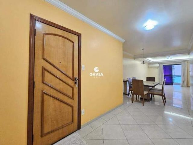 Apartamento à venda no Embaré em Santos