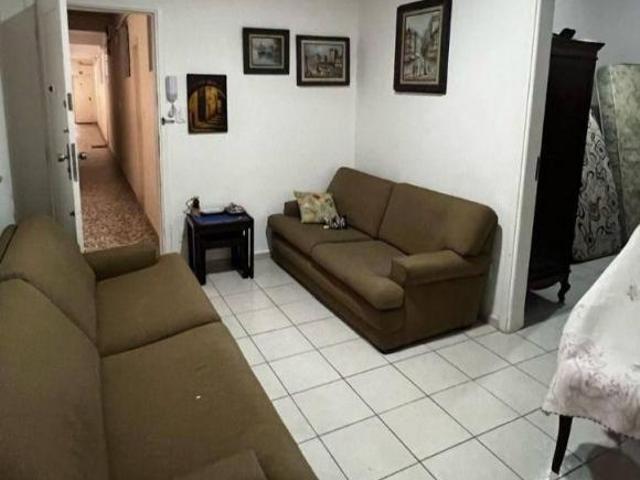 Apartamento à venda no Embaré, Santos – Vista para o mar, 2 dormitórios e excelente localização!