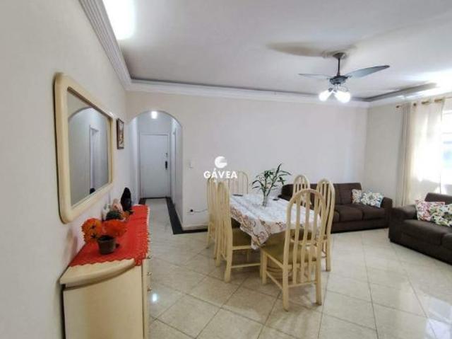 Apartamento à venda no Encruzilhada em Santos