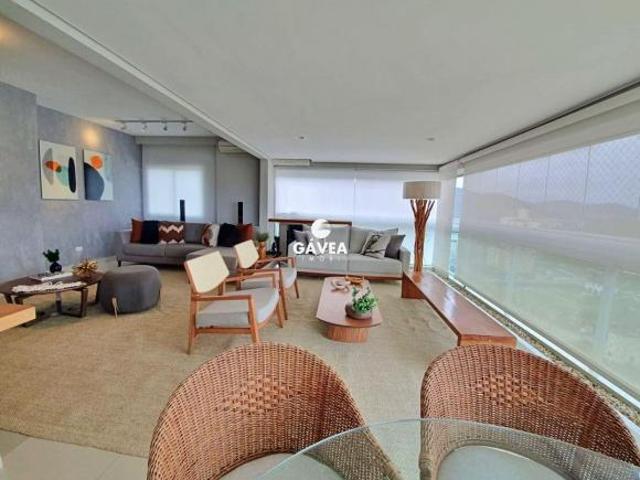 Apartamento à venda no Enseada em Guarujá
