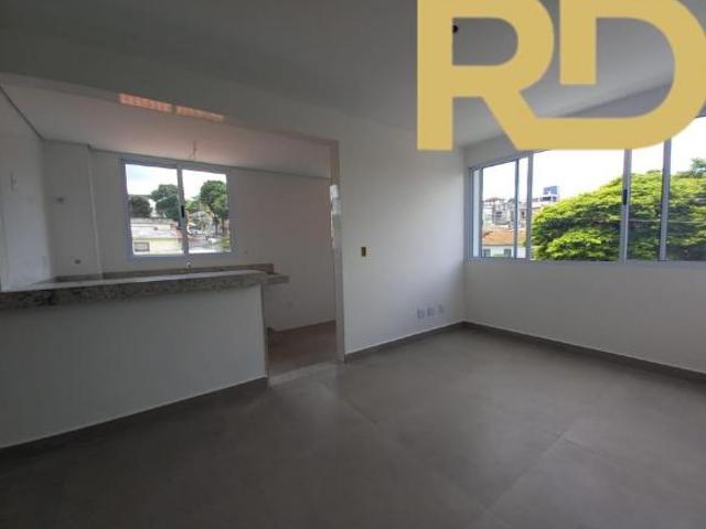 Apartamento à Venda no Esplanada, 2 quartos, 2 vagas aquecimento solar e elevador
