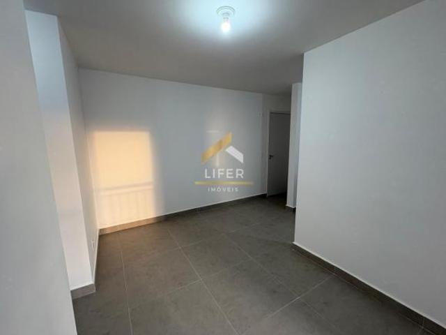 APARTAMENTO À VENDA NO FLAMBOYANT