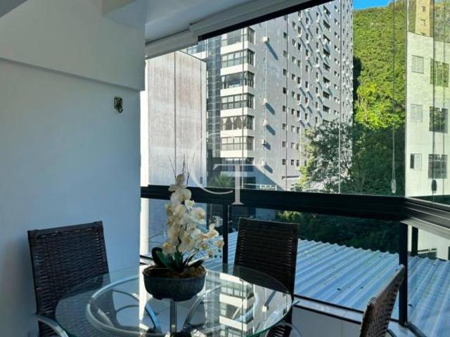 Apartamento à Venda no Guarujá | 3 Dormitórios, 1 Suíte, 2 Vagas e Lazer Completo a 1 Quadra da Prai