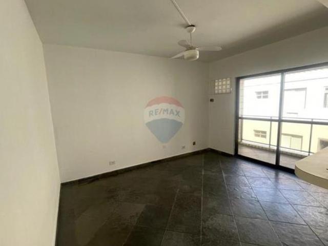 Apartamento a venda no Guarujá, à 250 metros da Praia do Tombo