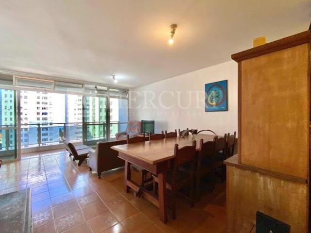 Apartamento à venda no Guarujá, Praia das Pitangueiras, com 3 quartos Imobiliária Mercuri Imóveis