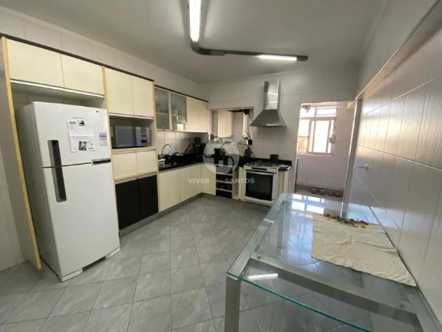 Apartamento a venda no gonzaga 03 dormitórios + dependencia e 02 vagas