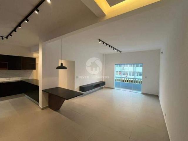 APARTAMENTO A VENDA NO GONZAGA, 03 DORMITORIOS, REFORMADO, PROXIMO DA PRAIA