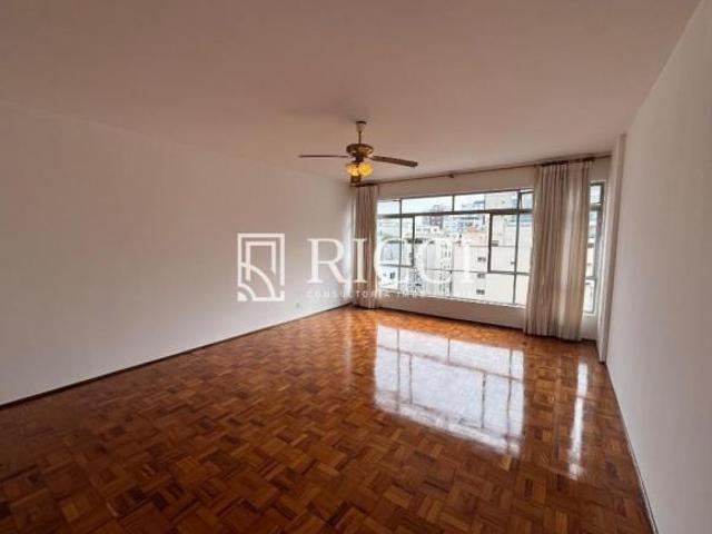 Apartamento à Venda no Gonzaga