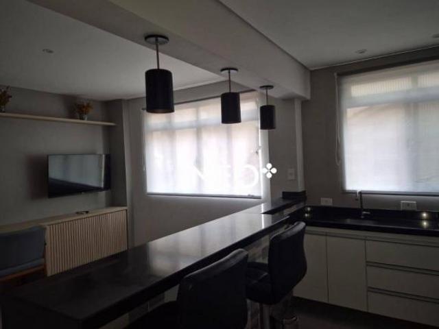 ? Apartamento à venda no Gonzaga em Santos – Quadra da Praia, Reformado e Mobiliado | Pronto para M