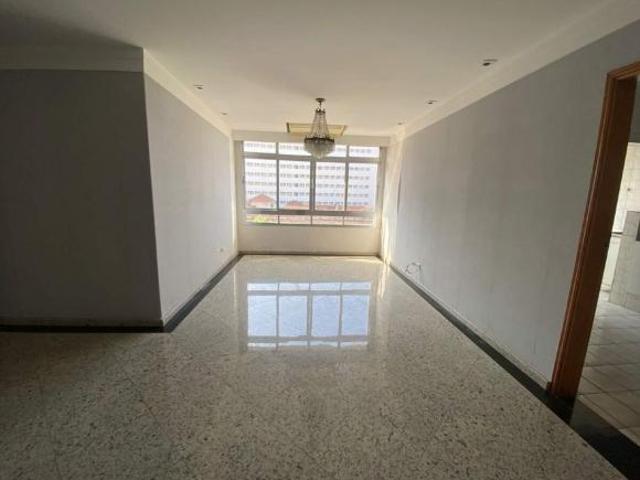 Apartamento à venda no Gonzaga em Santos