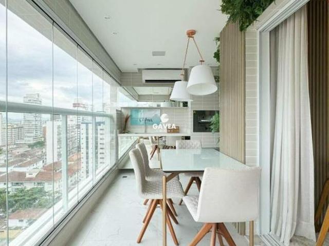Apartamento à venda no Gonzaga em Santos