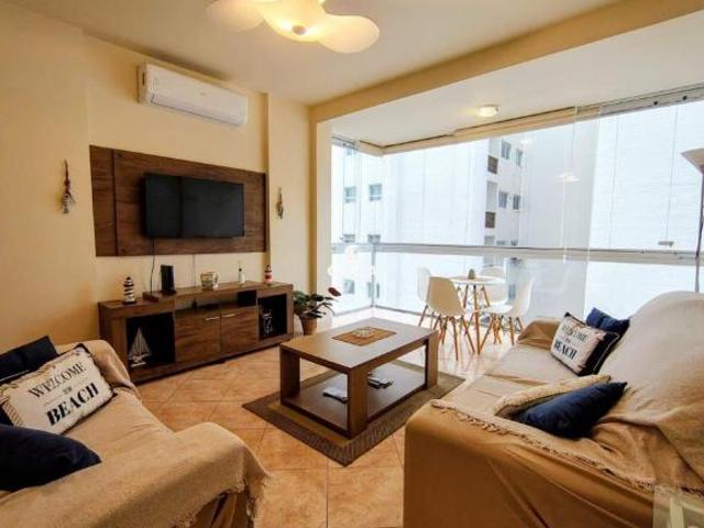 Apartamento à venda no Gonzaga em Santos