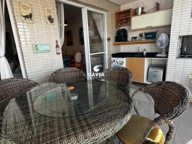 Apartamento à venda no Gonzaga em Santos