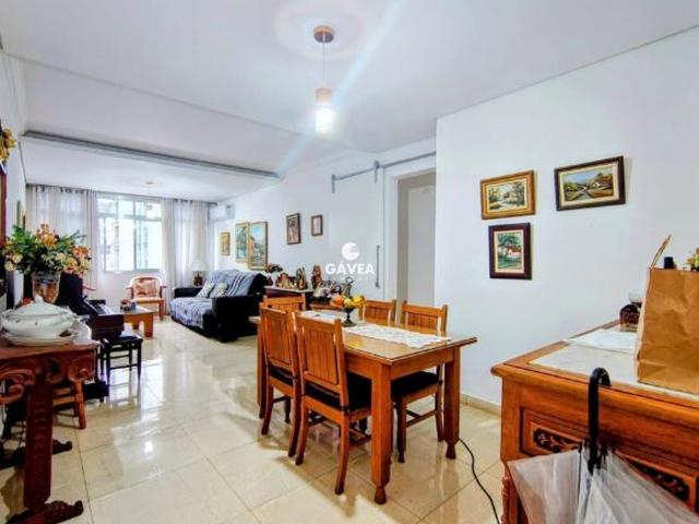 Apartamento à venda no Gonzaga em Santos