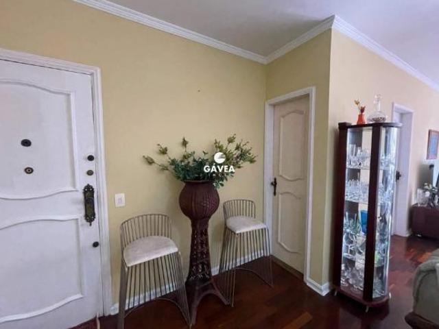Apartamento à venda no Gonzaga em Santos