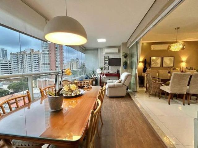 Apartamento à venda no Gonzaga em Santos