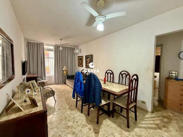 Apartamento à venda no Gonzaga em Santos