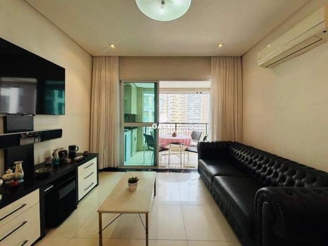 Apartamento à venda no Gonzaga em Santos