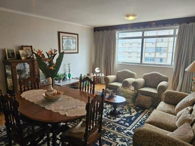 Apartamento à venda no Gonzaga em Santos