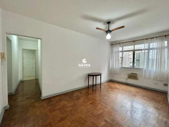 Apartamento à venda no Gonzaga em Santos