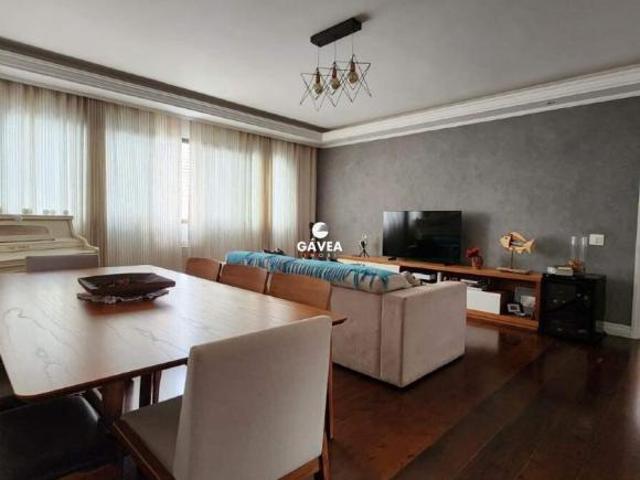 Apartamento à venda no Gonzaga em Santos