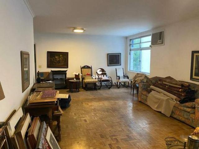 Apartamento à venda no Gonzaga em Santos