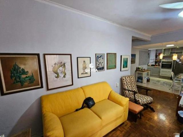 Apartamento à venda no Gonzaga em Santos