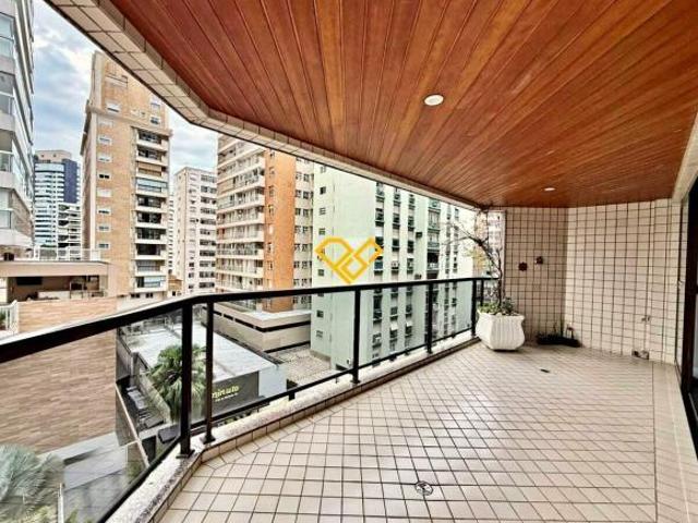 Apartamento à venda no Gonzaga, Santos — 3 suítes e 2 vagas