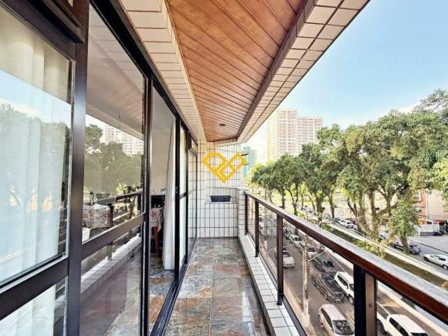 Apartamento à venda no Gonzaga Santos – 3 suítes, 2 vagas