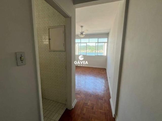 Apartamento à venda no Gonzaguinha em São Vicente