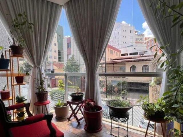 Apartamento à venda no Grajaú