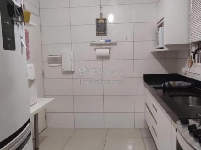 Apartamento a venda no Higienópolis com 02 quartos com móveis planejados