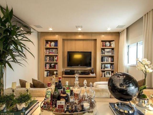 Apartamento a venda no HLI