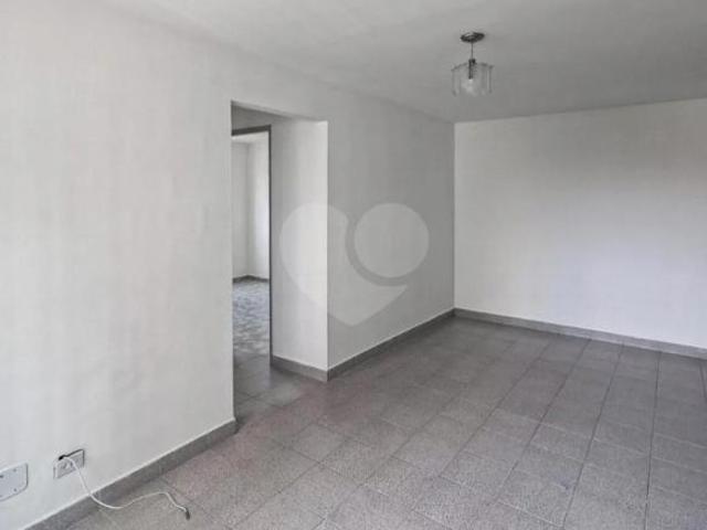 Apartamento à Venda no Horto – Com 2 quartos e 1 vaga
