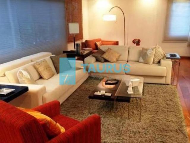 Apartamento à venda no Itaim Bibi, 2 dormitórios, 2 suites, 3 vagas, 180m²