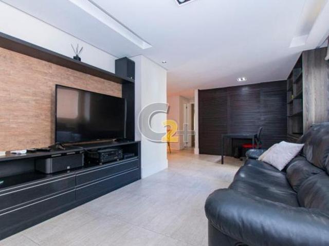 Apartamento à venda no Itaim Bibi 2 quartos, 1 suíte, 2 vagas de garagem