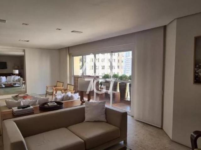 APARTAMENTO À VENDA NO ITAIM BIBI