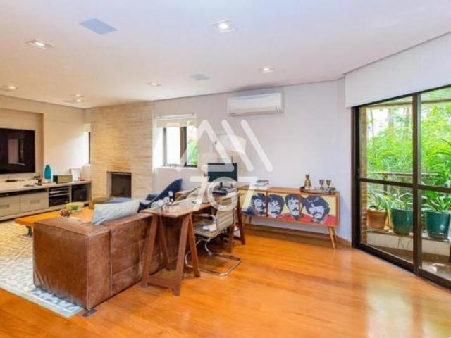 APARTAMENTO À VENDA NO ITAIM BIBI