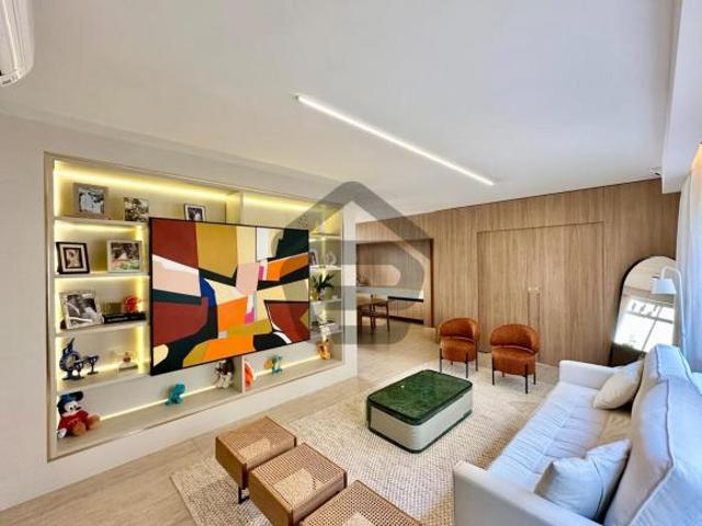 Apartamento à Venda no Itaim Bibi