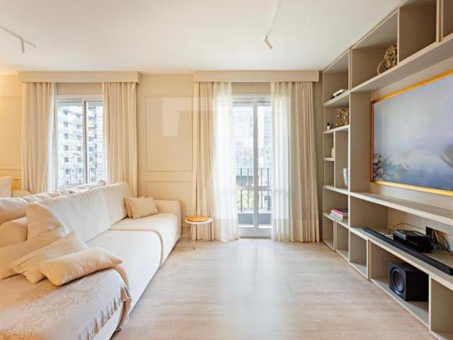 Apartamento à venda no Itaim Bibi