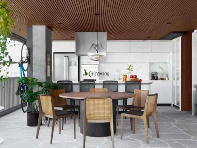 Apartamento à Venda no Itaim Bibi
