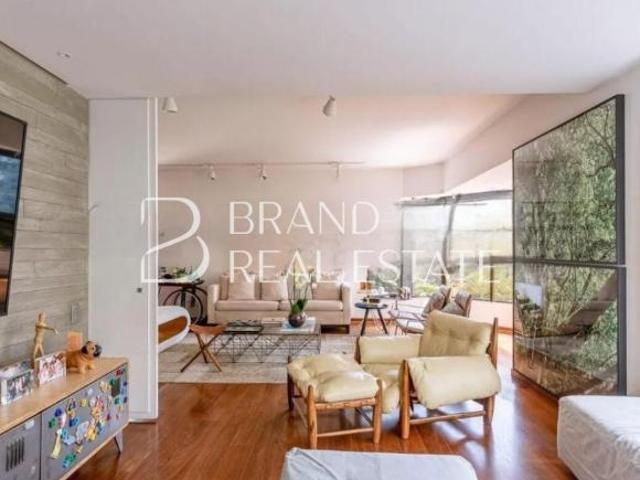 Apartamento à venda no Itaim Bibi com 179,00 m² Sofisticação, espaço, 3 suítes e 3 vagas!