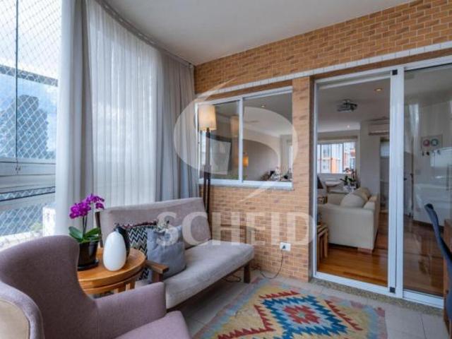 Apartamento á Venda no Itaim Bibi com 132m², 3 quartos sendo 1 suíte, 2 vagas