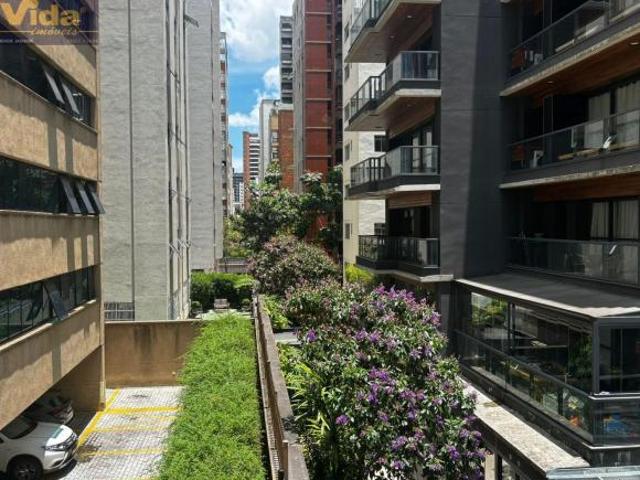 Apartamento à Venda no Itaim Bibi com 3 Dormitórios | 150m²