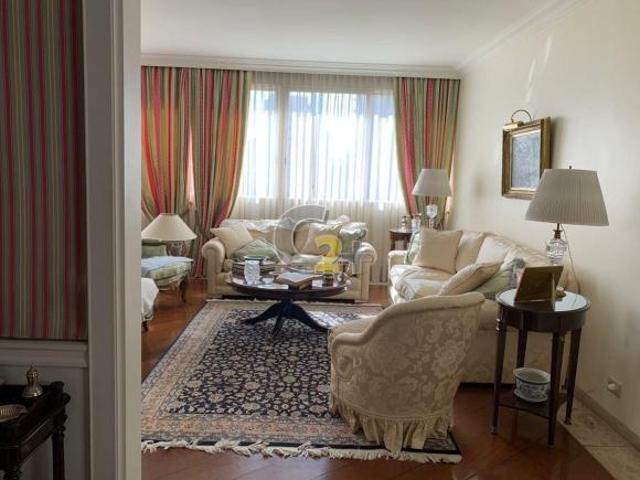Apartamento à venda no Itaim Bibi com 3 quartos, sendo 1 suíte e 1 vaga
