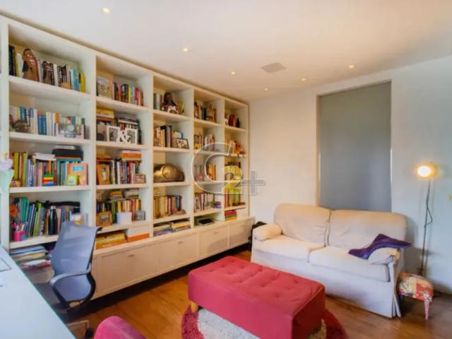 Apartamento à venda no Itaim Bibi com 4 quartos, 3 suites e 3 vagas
