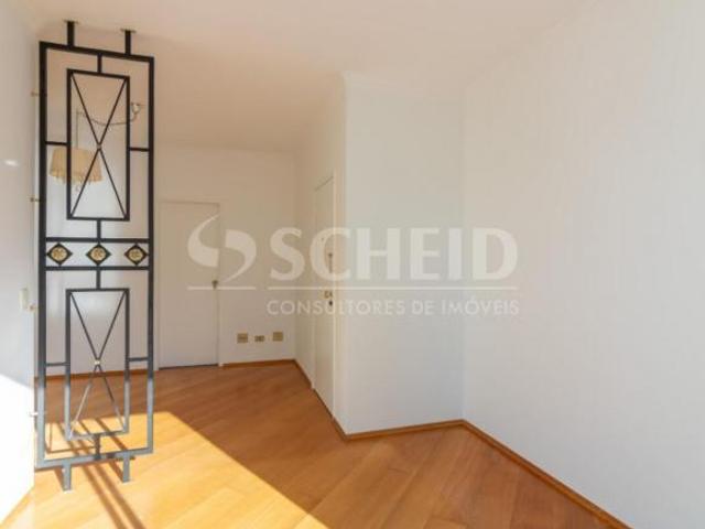 Apartamento á Venda no Itaim Bibi com 88m², 2 quartos sendo 1 suíte, 1 vaga