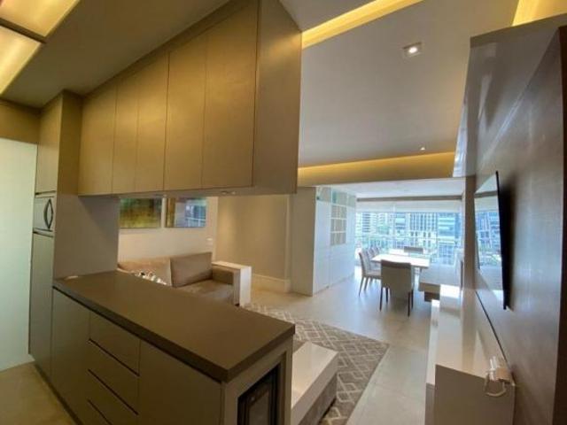 Apartamento a venda no Itaim Bibi com 80 m², 2 quarto sendo 1 suíte, 2 vagas, la